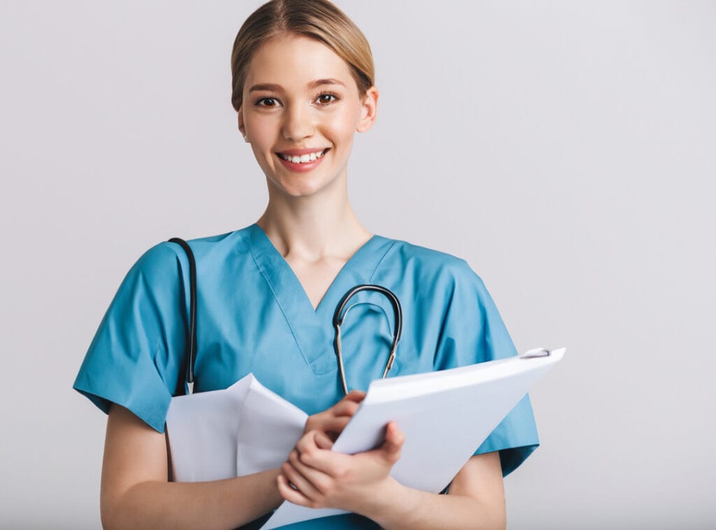 Cum să scrii un CV pentru postul de asistent medical: Ghid complet și ...